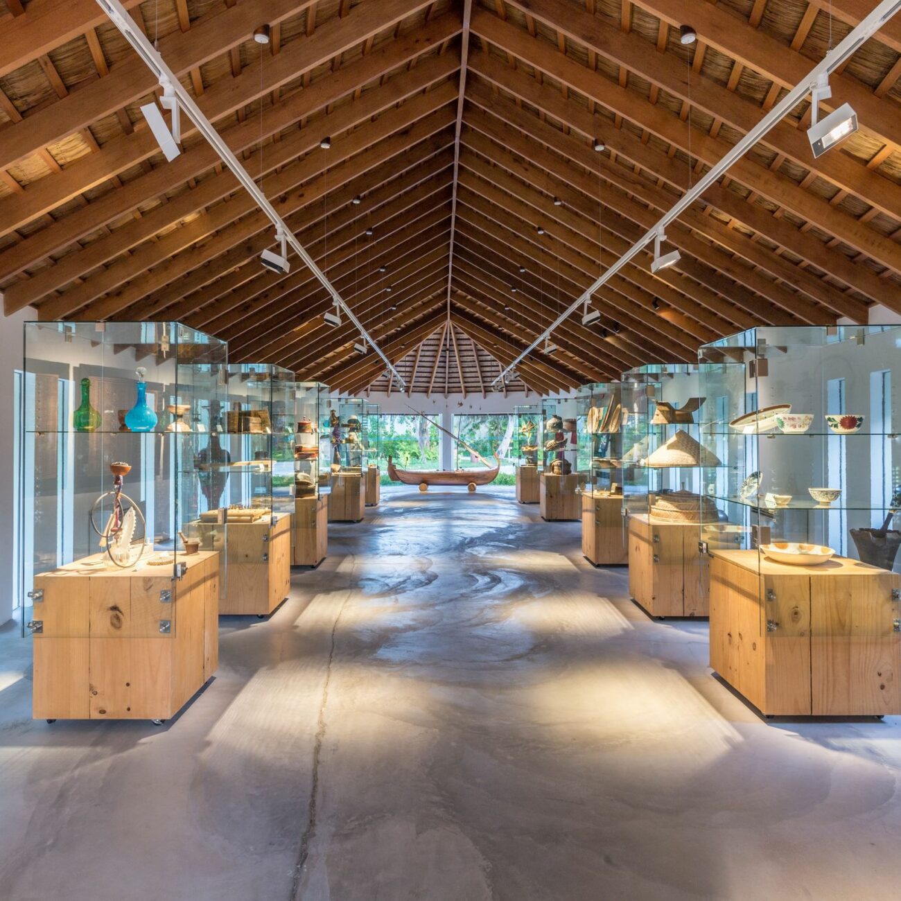 Maldives Hotels – simply Maldives - Meeru Maldives Resort Island